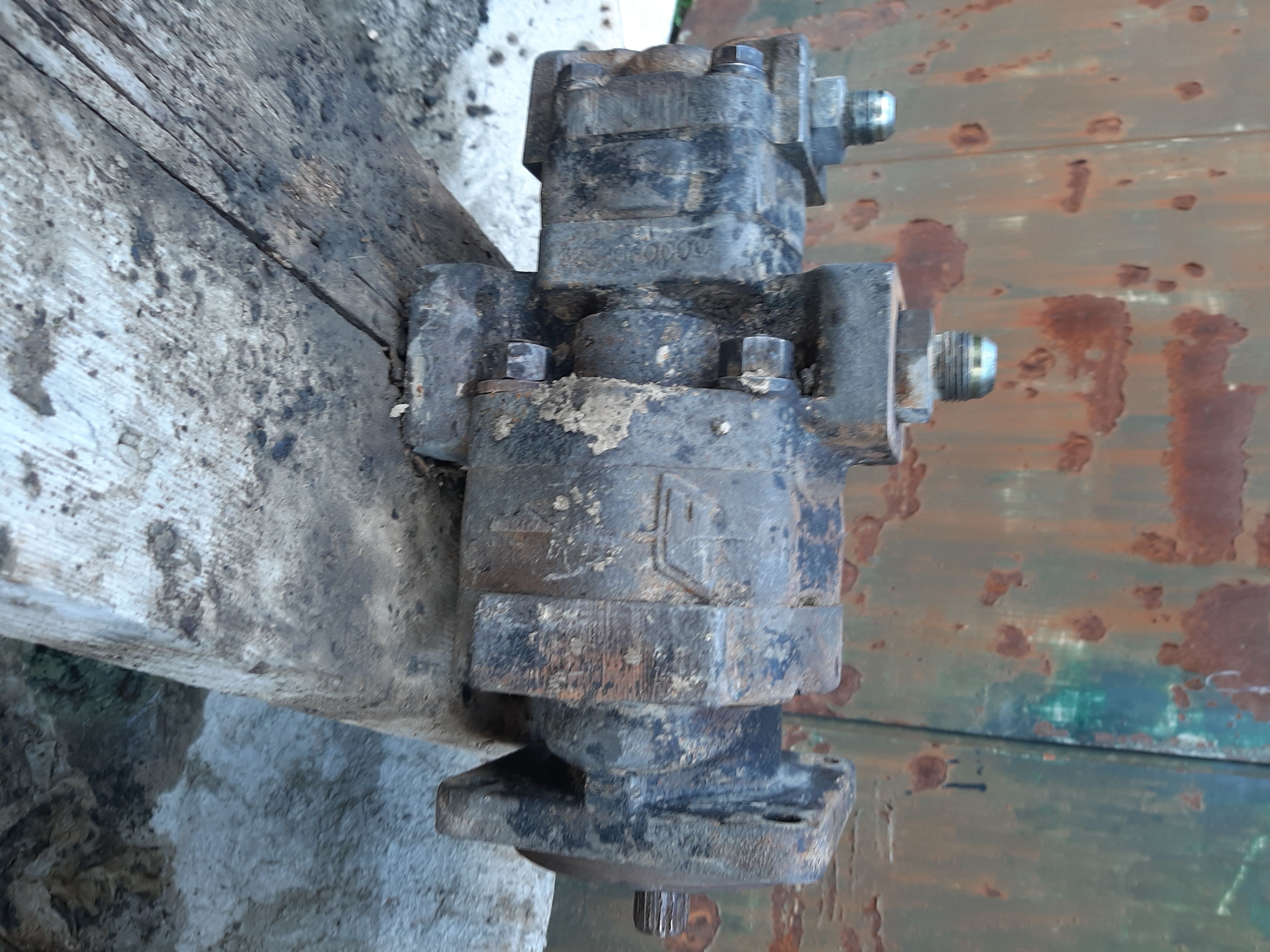 Hydraulic Pump 257955A1 for CASE 580M 580MXT 580SM 590L 590SL 590SM Loader
