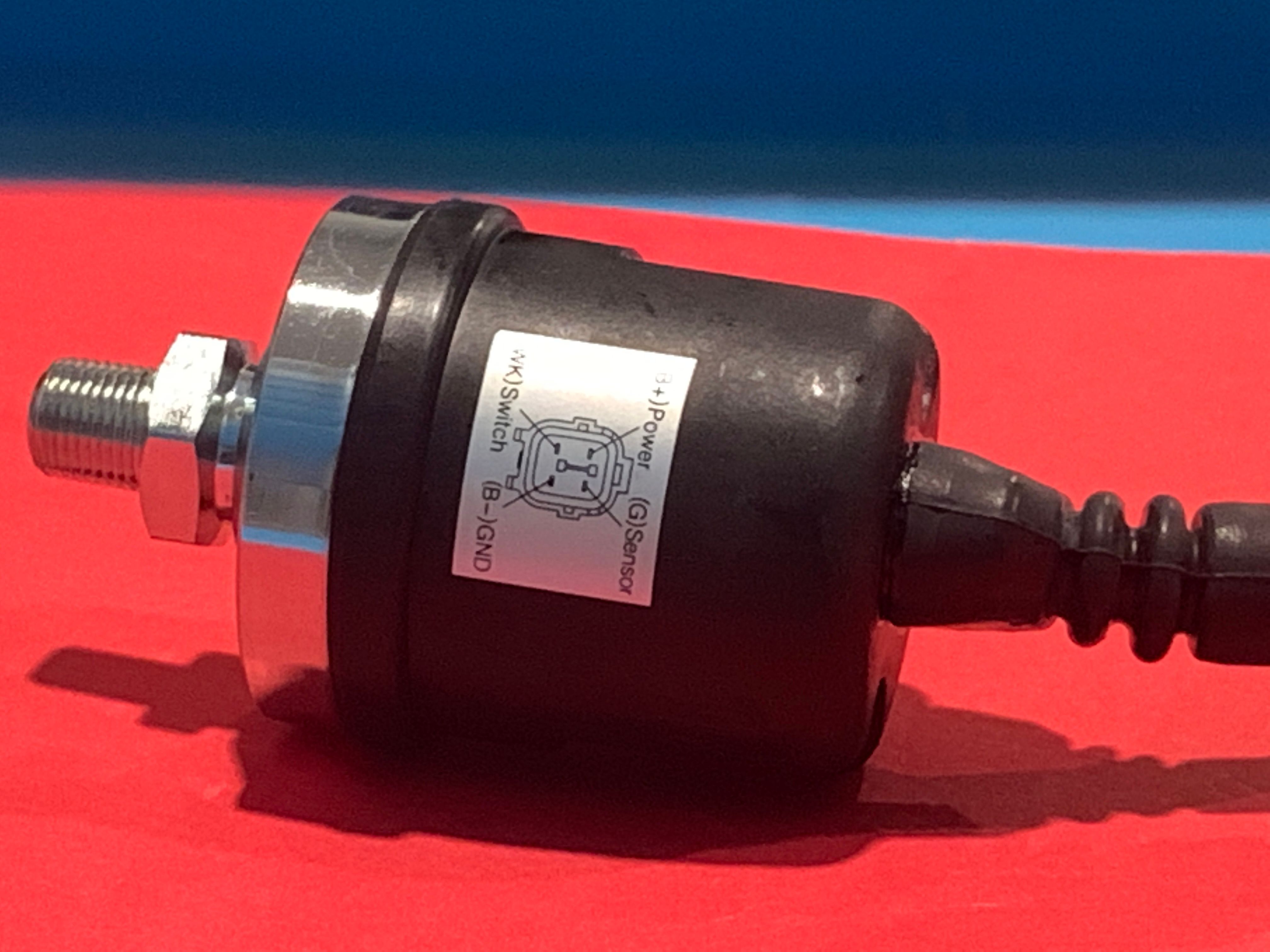 For Doosan Oil Pressure Sensor 65.27435-6008 301309-00005 301309-00022